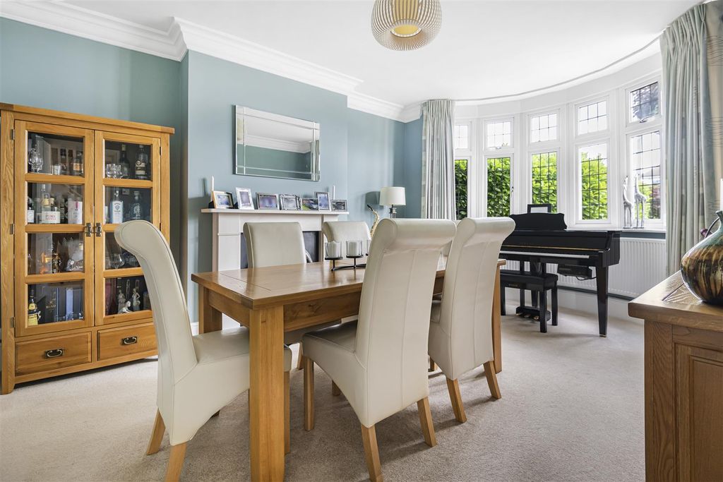 Freston Gardens, Cockfosters EN4, 5 bed semi-detached house for sale, £ ...