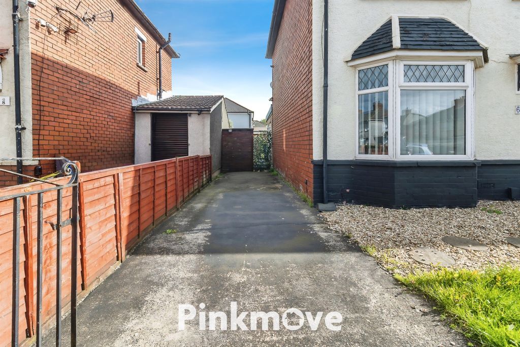 Frobisher Road, Newport NP19, 3 bed semi-detached house for sale, £ ...