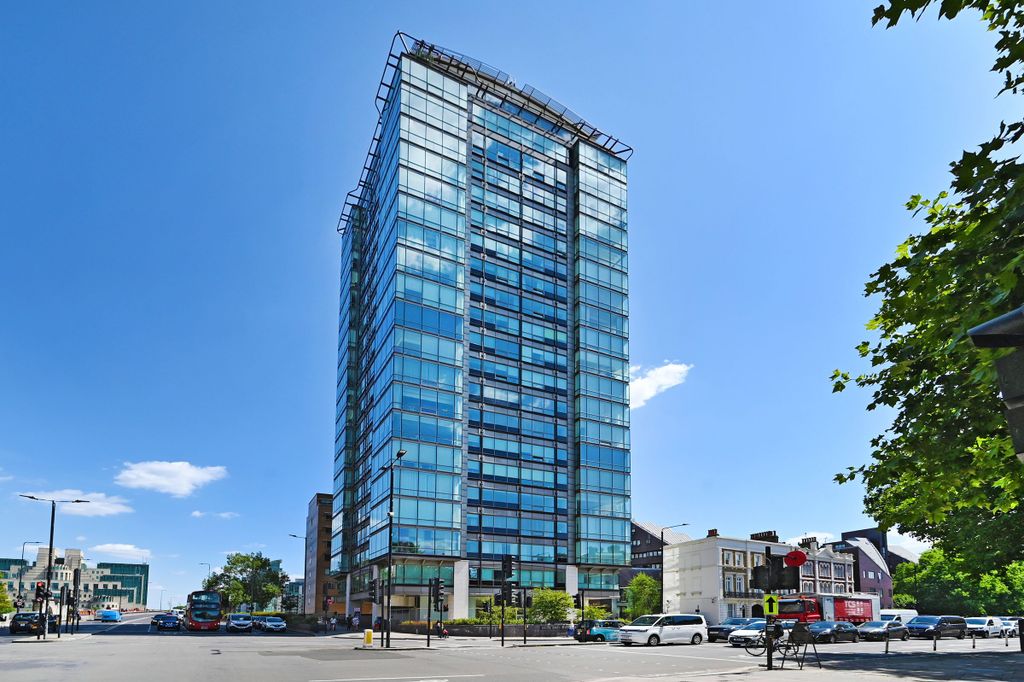 Grosvenor Road SW1V, 2 bed flat for sale, £1,697,500 | PrimeLocation