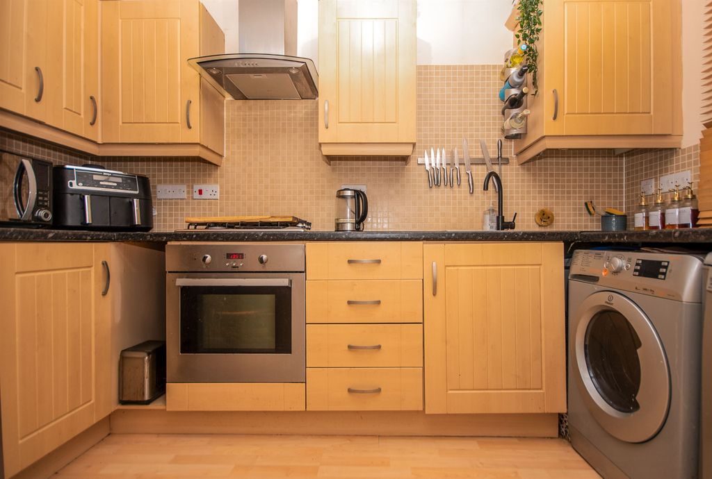 Mawsley Chase, Mawsley, Kettering NN14, 2 bed end terrace house for ...