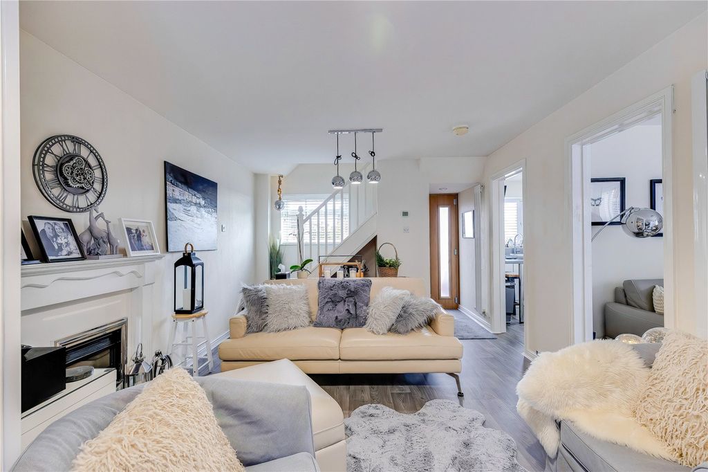 Chamomile Close, Pontprennau, Cardiff CF23, 3 bed detached house for ...