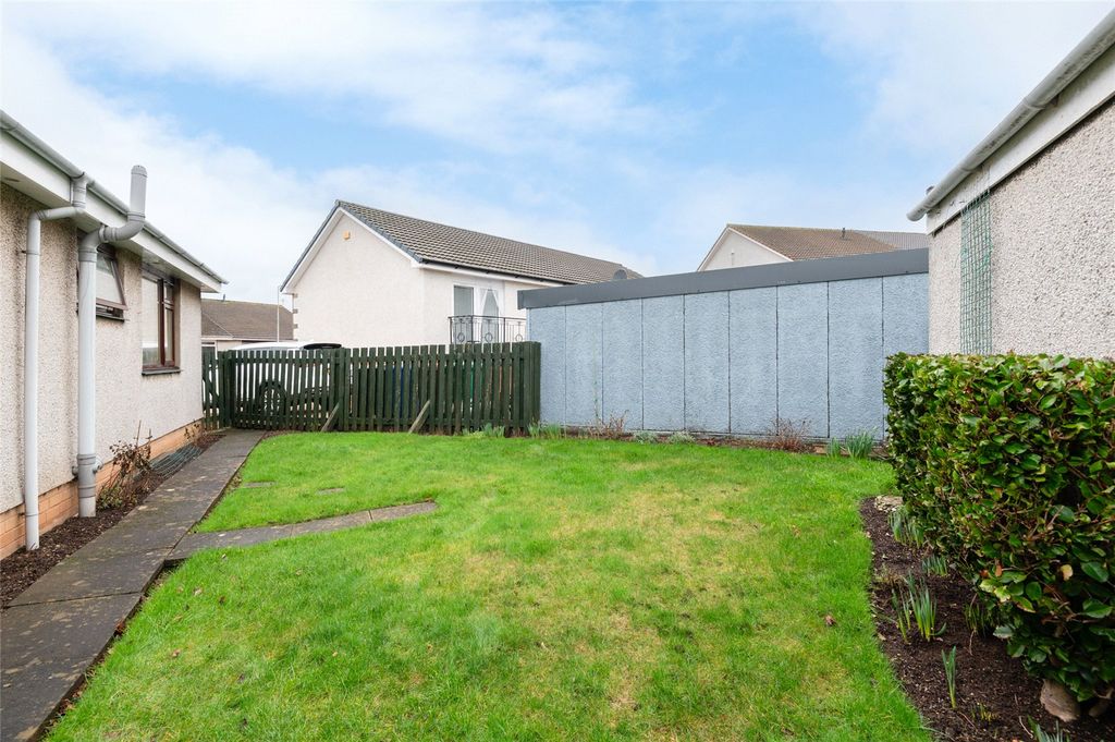 Braeside, Kennoway, Leven, Fife KY8, 3 bed bungalow for sale, £210,000 ...