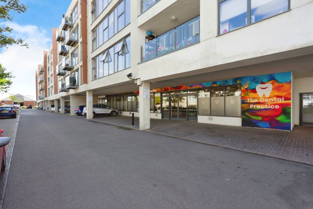 Brighton Road, Shoreham-By-Sea BN43, 1 bed flat for sale, £280,000 ...