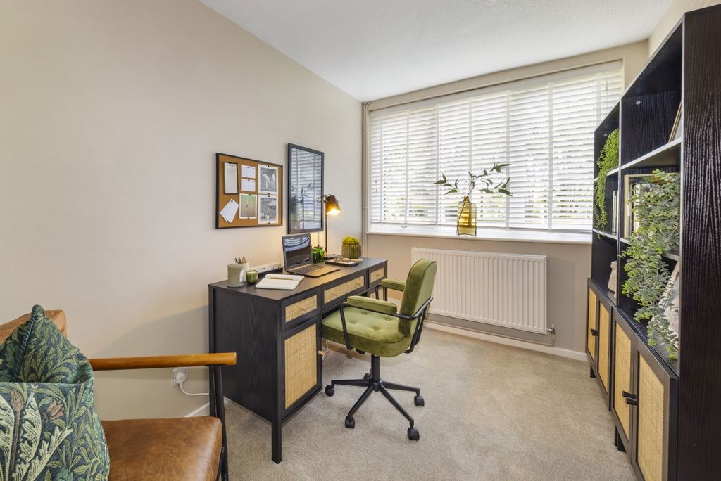 Beckman Close, Halstead, Sevenoaks TN14, 4 bed detached house to rent ...