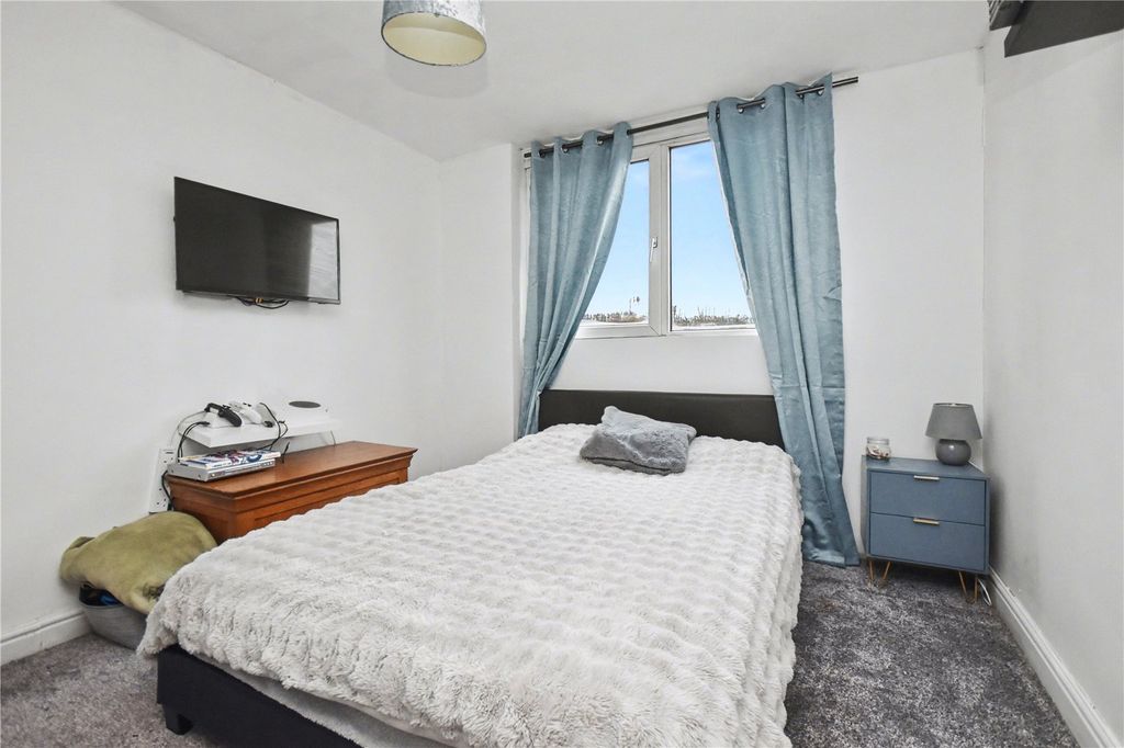 King Edward Avenue, Allerton Bywater, Castleford, West Yorkshire WF10 ...