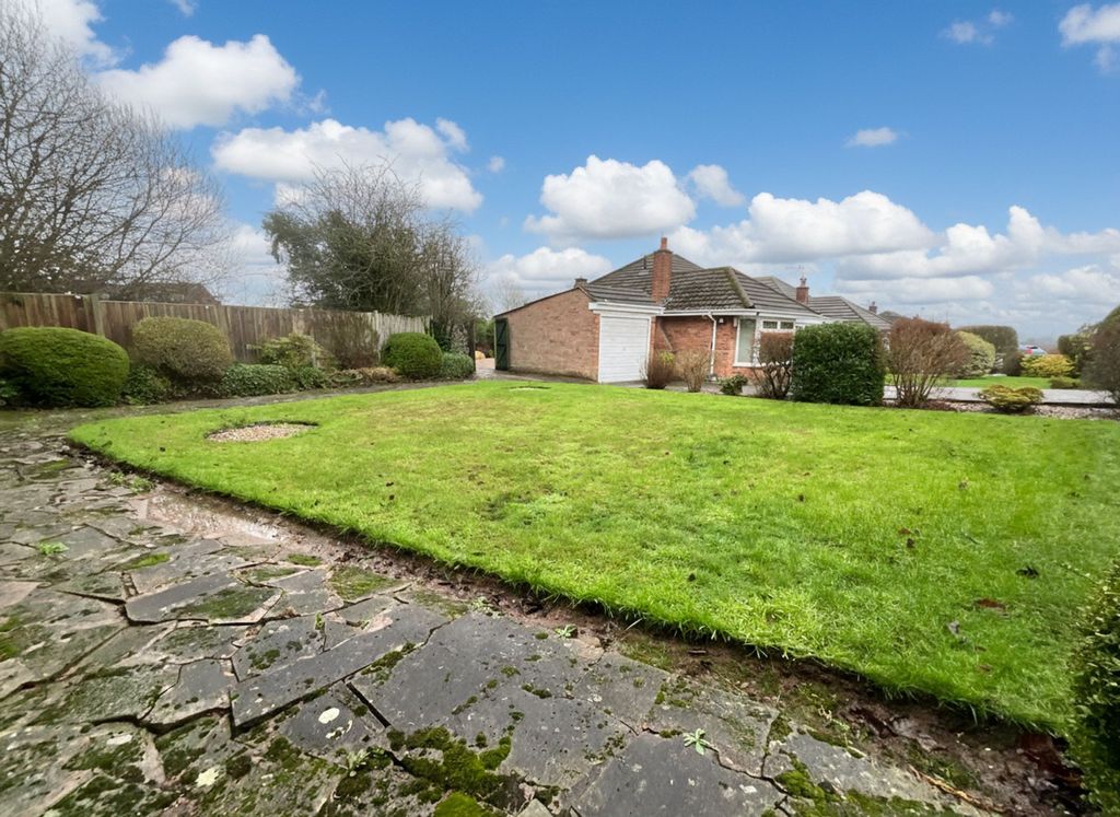 New Inn Lane, Stoke-On-Trent ST4, 3 bed detached bungalow for sale, £ ...