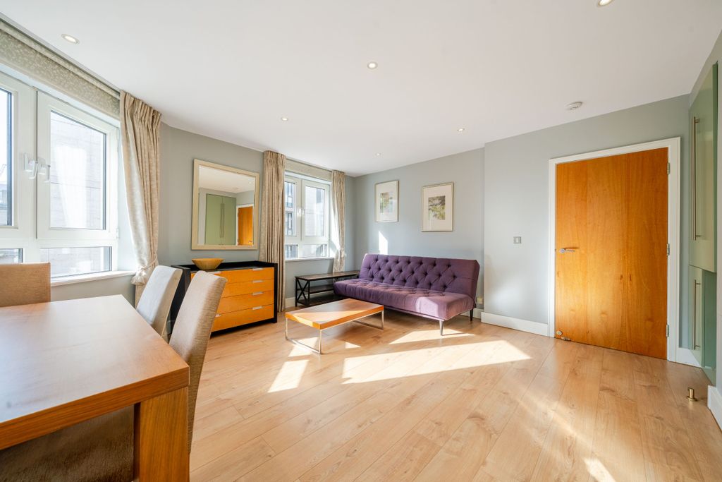 Pepys Street, London EC3N, 2 bed flat for sale - 69417765 | PrimeLocation