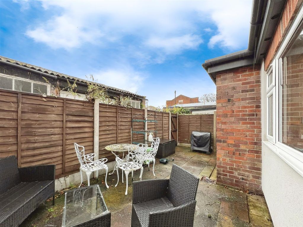 Booth Street, Congleton CW12, 2 bed terraced house for sale, £175,000 ...