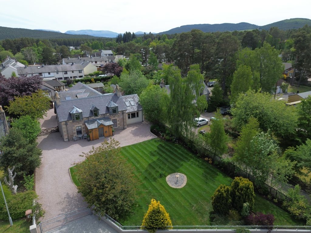Carr Road, Carrbridge PH23, 5 bed detached house for sale, £715,000 | PrimeLocation
