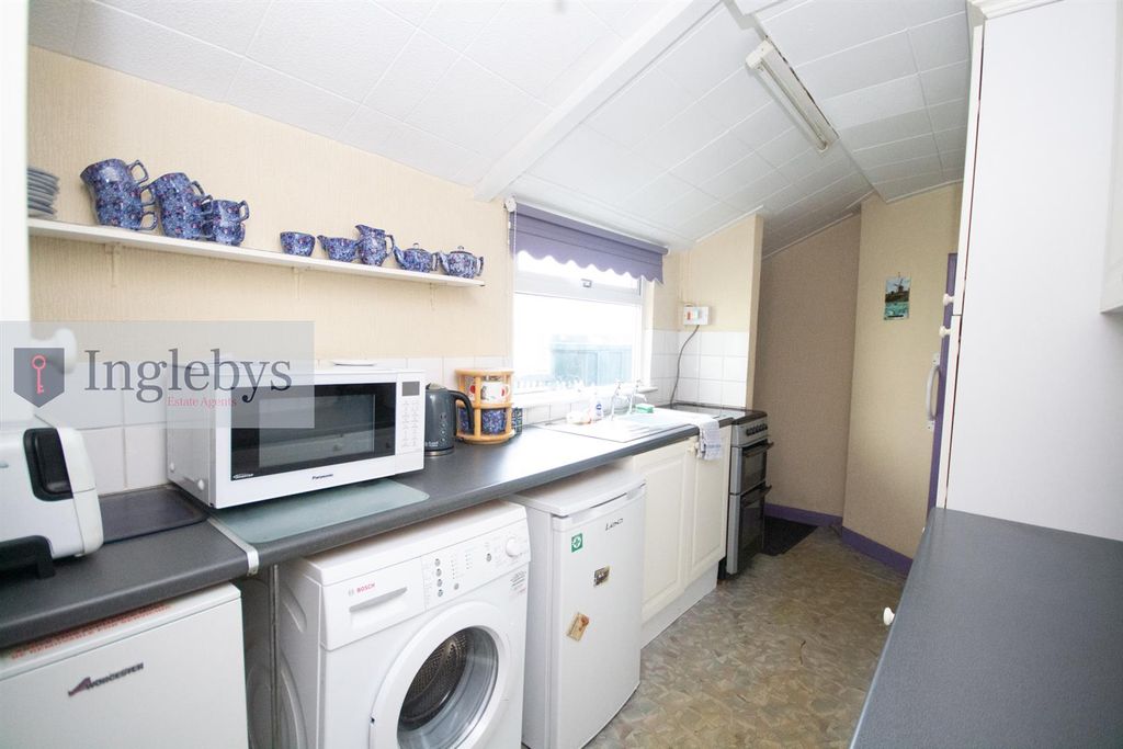 Staithes Lane, Staithes TS13, 2 bed property for sale, £140,000 ...