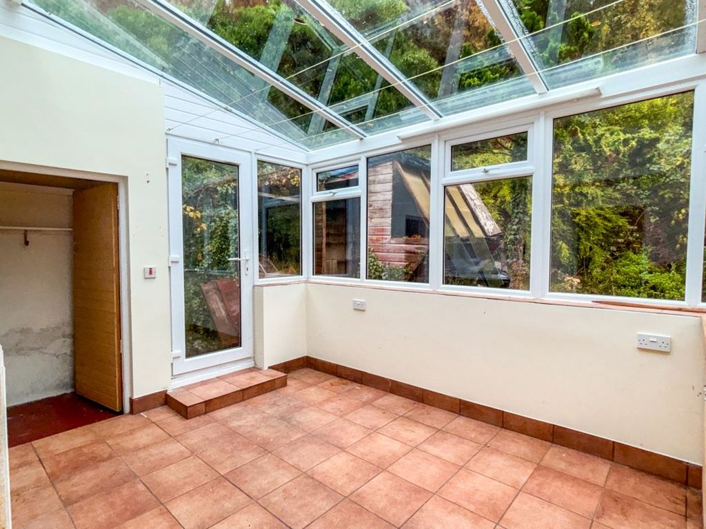 28 Castle Street, Caergwrle, Wrexham, Clwyd LL12, 4 bed detached house ...
