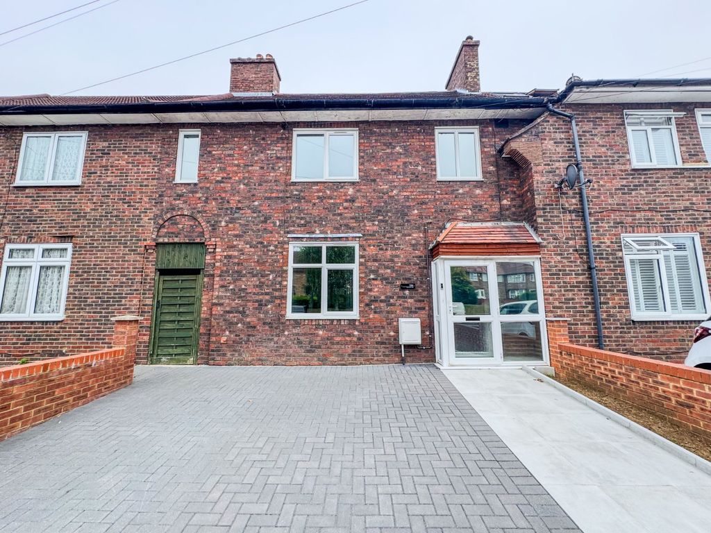 Southend Lane, Bellingham, London SE6, 4 bed terraced house for sale, £ ...