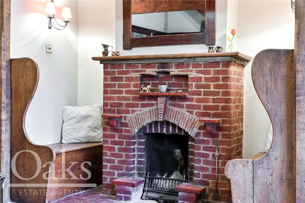 Cheyne Walk, Addiscombe CR0, 5 bed detached house for sale, £950,000 ...