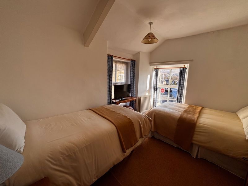 113 Main Street, Sedbergh LA10, 2 bed cottage for sale, £160,000 ...