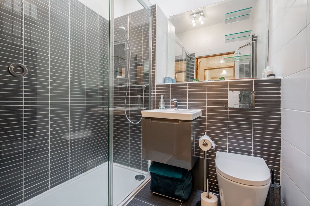 Marshall Place, Perth PH2, 4 bed flat for sale, £270,000 | PrimeLocation