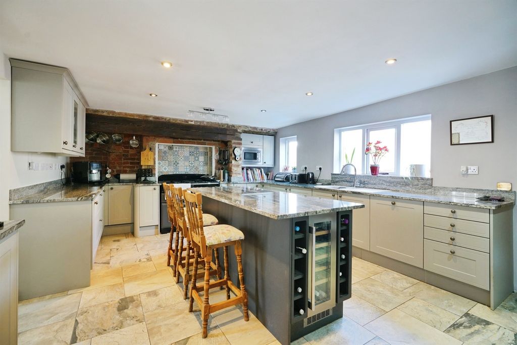 Derby Road, Swarkestone, Derby DE73, 5 bed detached house for sale, £ ...