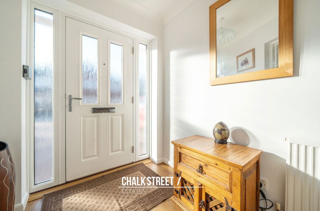 Spingate Close, Hornchurch RM12, 4 bed semi-detached house for sale, £ ...