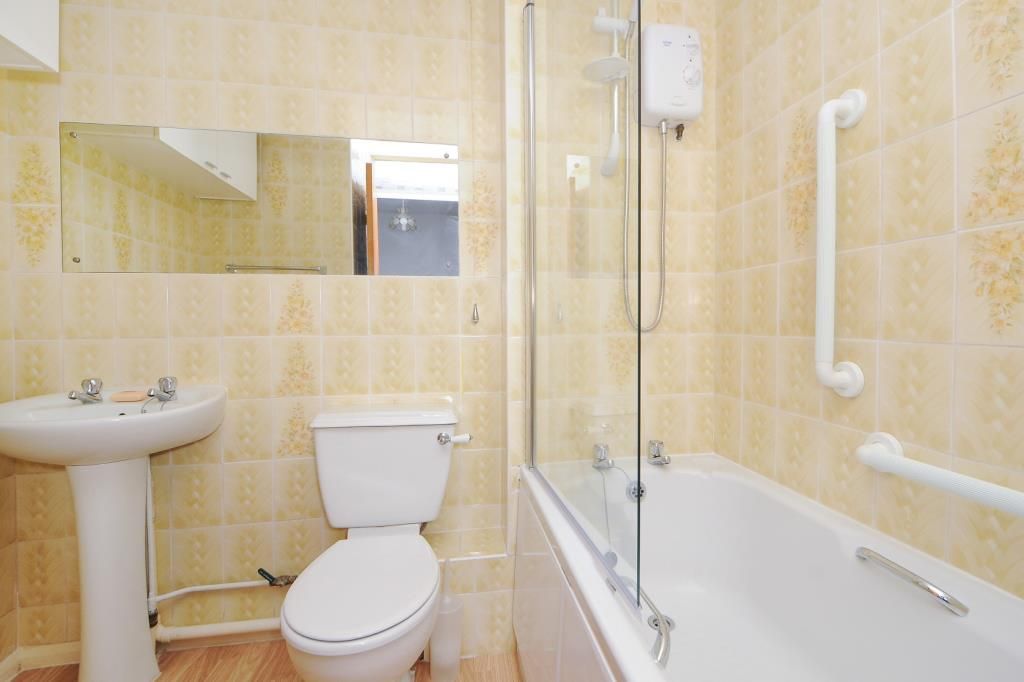 Dudgeon Drive, East Oxford OX4, 2 bed terraced house to rent, £1,400 ...