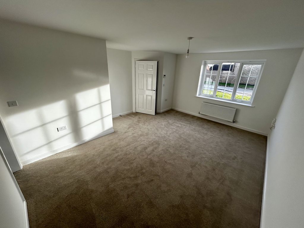 Elm Drive, Holbeach PE12, 3 bed detached house for sale, £250,000 ...