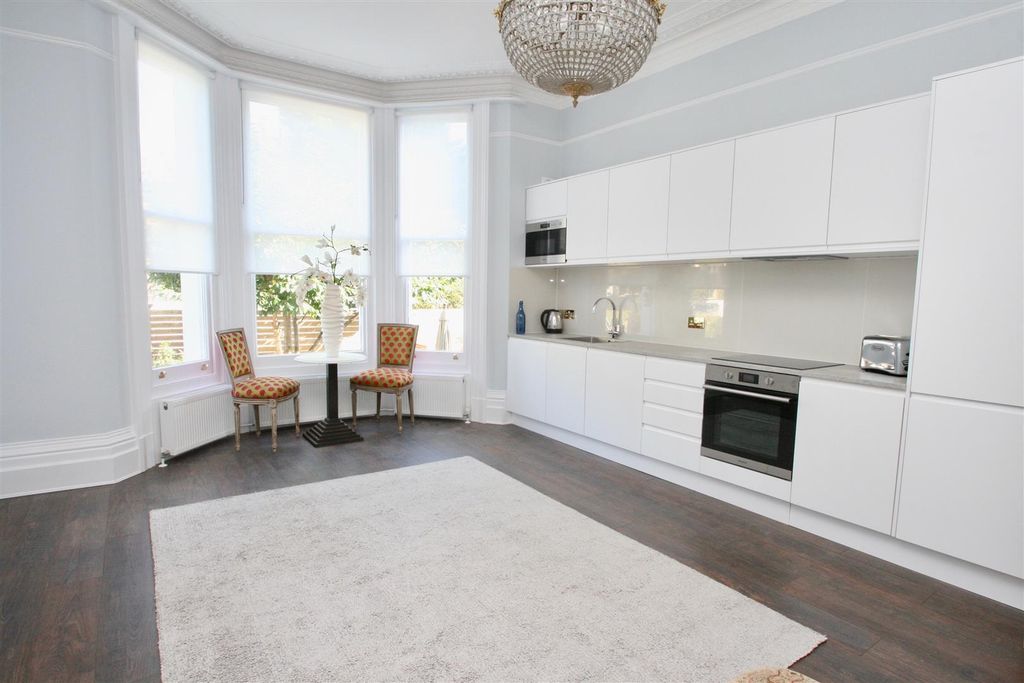 Denmark Villas, Hove BN3, 2 bed flat for sale, £365,000 | PrimeLocation