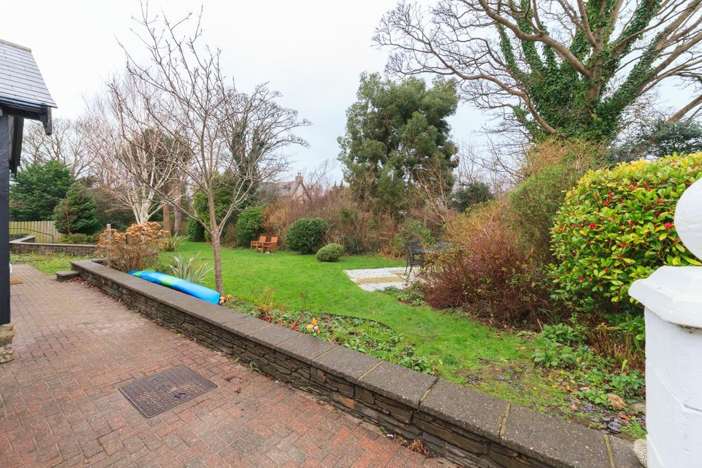 Sulby Bridge, Sulby IM7, 4 bed detached bungalow for sale, £500,000 ...
