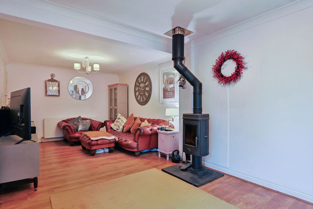 Sandy Lane, Upton, Poole BH16, 4 bed bungalow for sale, £425,000 ...