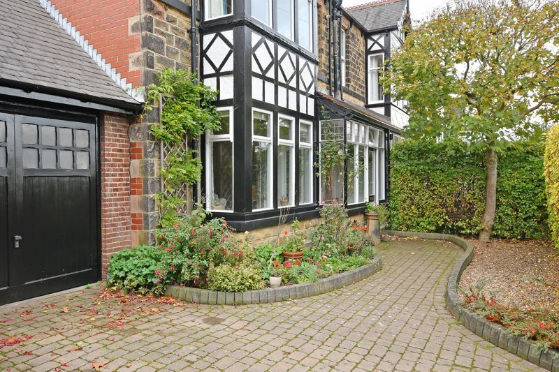 Chatsworth Road, Dore, Sheffield S17, 5 bed semi-detached house for ...