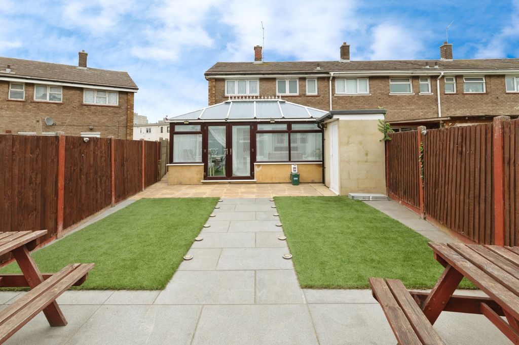 Dunlop Road, Tilbury, Essex RM18, 3 bed end terrace house for sale, £ ...