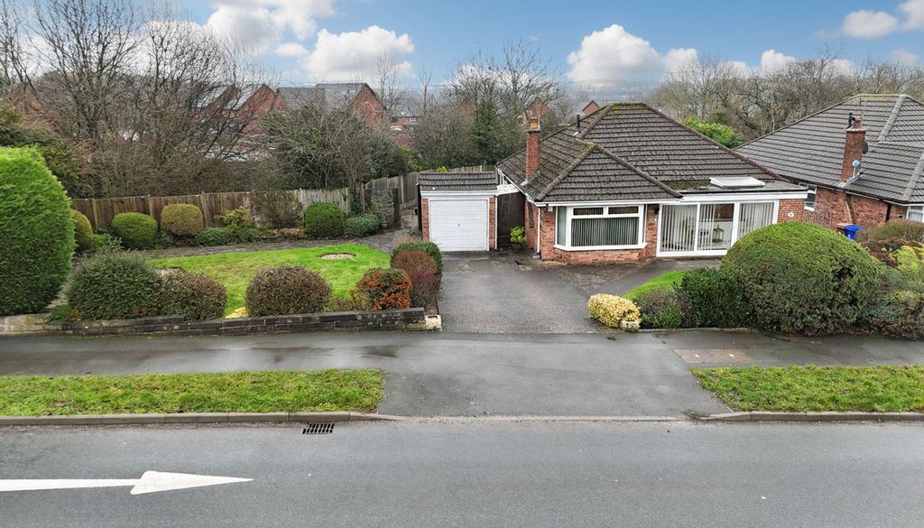 New Inn Lane, Stoke-On-Trent ST4, 3 bed detached bungalow for sale, £ ...