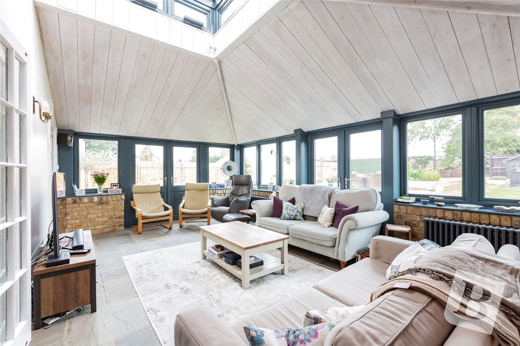 Brentwood Road, Bulphan, Upminster, Essex RM14, 5 bed detached house ...