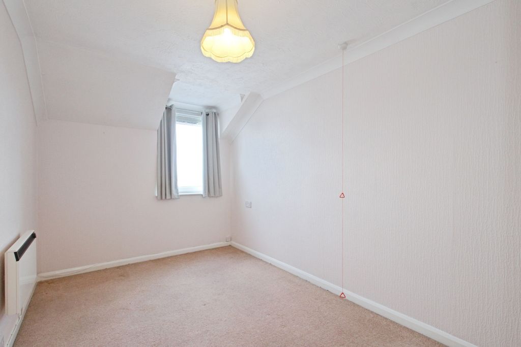 Fern Court, Bexleyheath DA7, 2 bed flat for sale, £235,000 | PrimeLocation