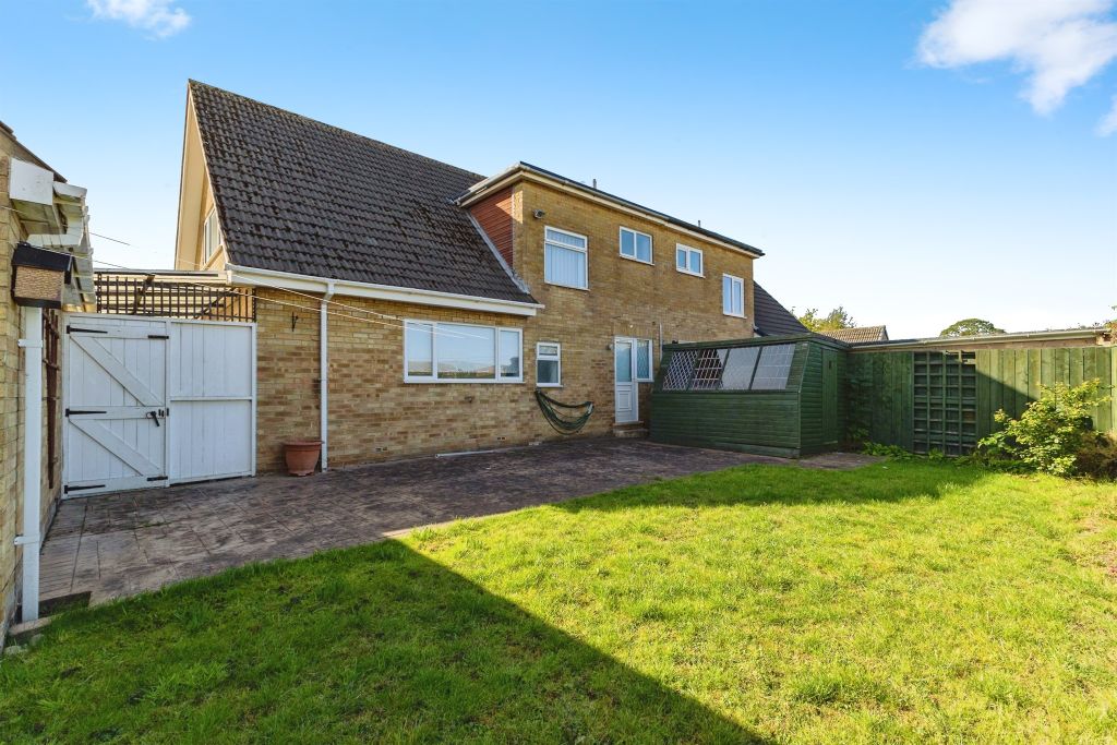 Quarry Drive, Stainton, Middlesbrough TS8, 2 bed semi-detached bungalow ...