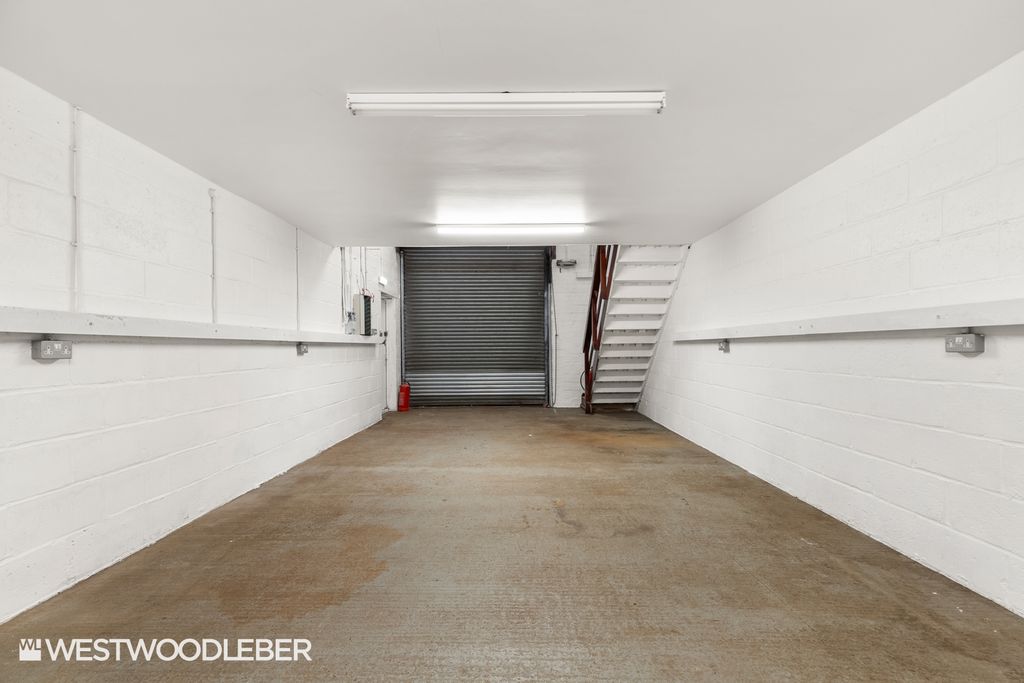 Ware Road, Hertford SG13, Parking/garage to let, £40,000 pa | PrimeLocation