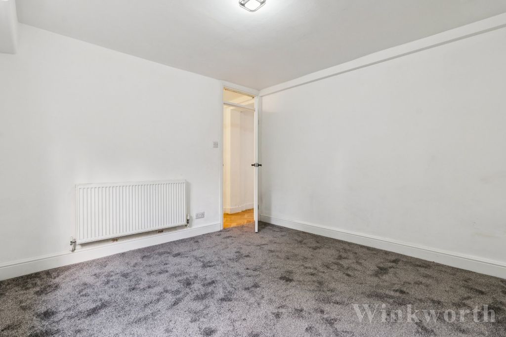 Amersham Road, London SE14, 1 bed flat to rent, £1,650 pcm | PrimeLocation