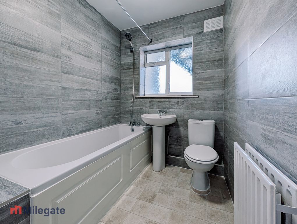 Angel Hill, Sutton SM1, 2 bed flat to rent, £1,450 pcm | PrimeLocation