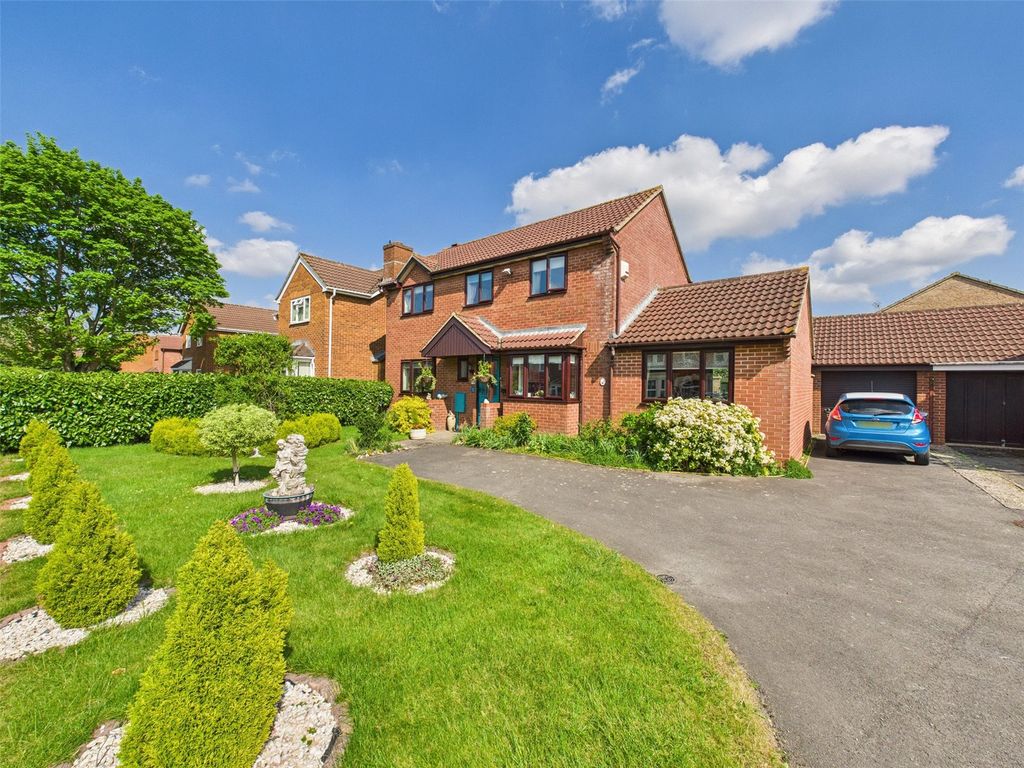 Churchdown Lane, Hucclecote, Gloucester, Gloucestershire GL3, 4 bed ...