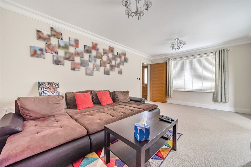 Brougham Lane, Pease Pottage RH11, 4 bed detached house for sale, £ ...