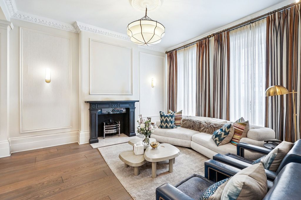 Wilton Crescent, Knightsbridge SW1X, 7 bed terraced house to rent, £ ...