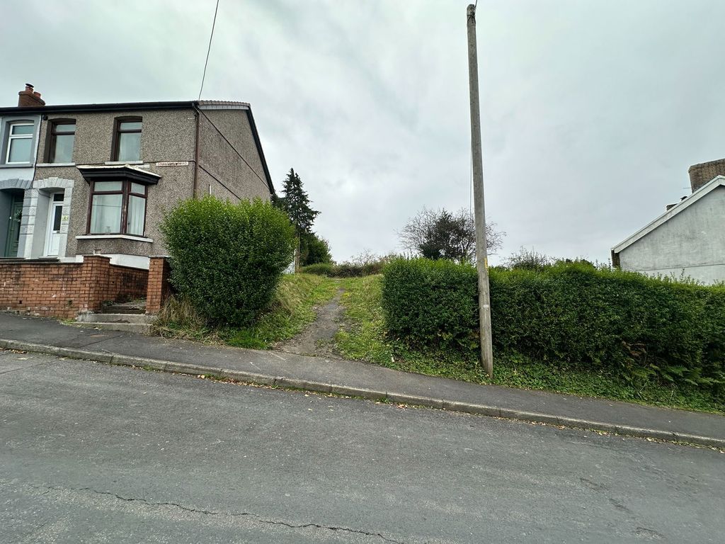 Singleton Road, Upper Tumble, Llanelli SA14, 3 bed semi-detached house ...