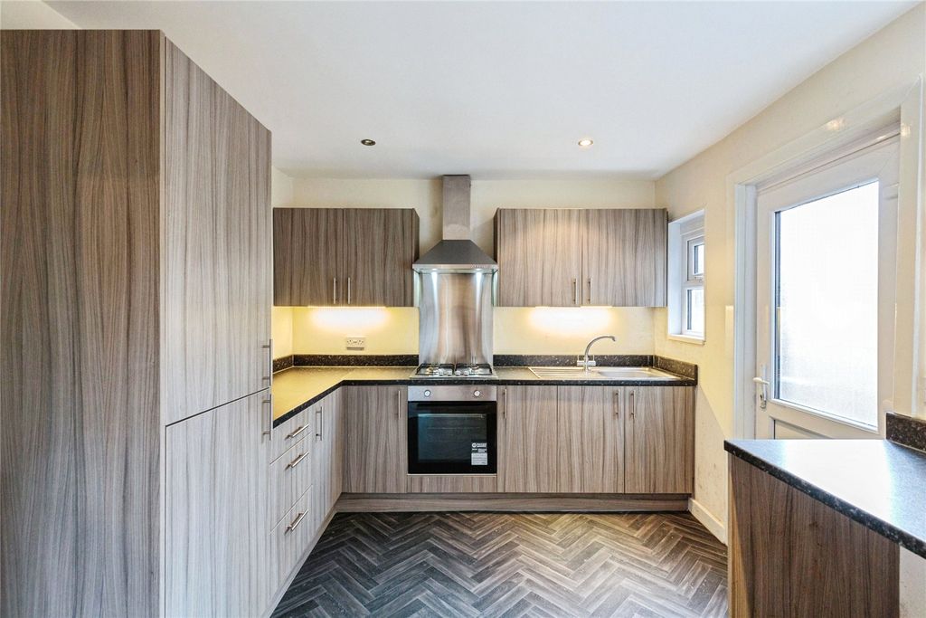 Lindsay Avenue, Blackpool, Lancashire FY3, 3 bed semi-detached house ...