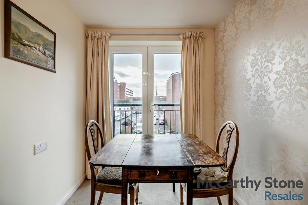 Amelia Court, Union Place, Worthing BN11, 1 bed flat for sale, £165,000 ...
