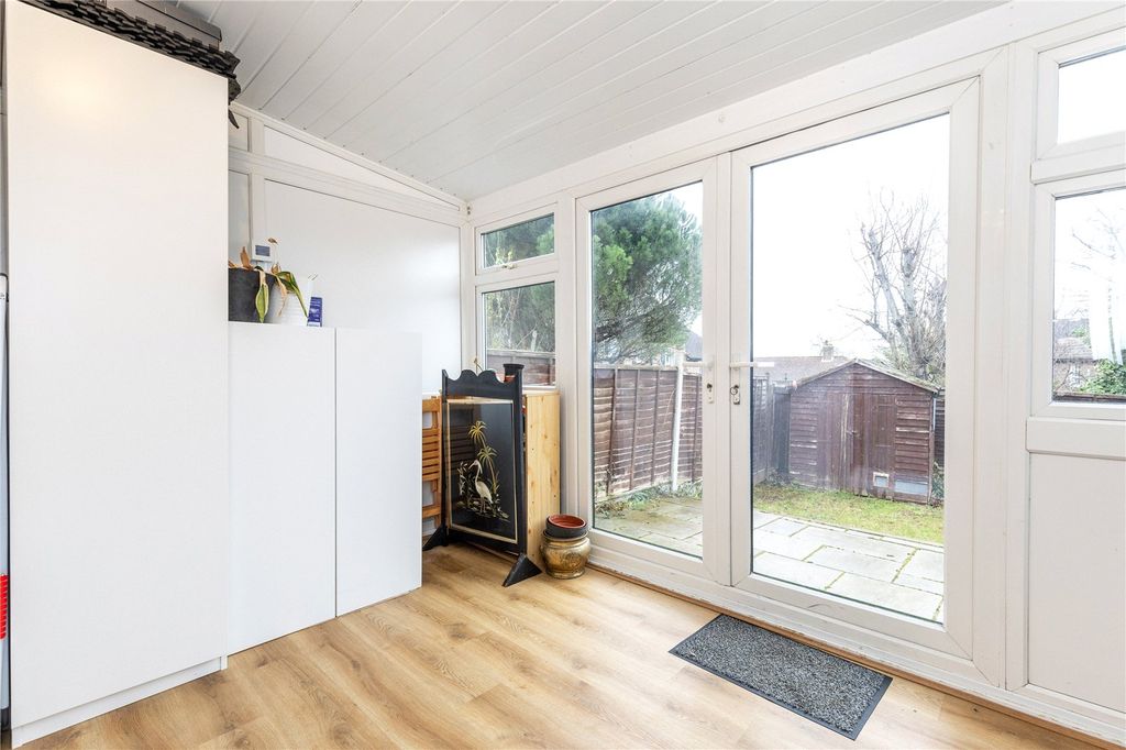 Downham Way, Bromley BR1, 2 bed terraced house for sale, £425,000 ...