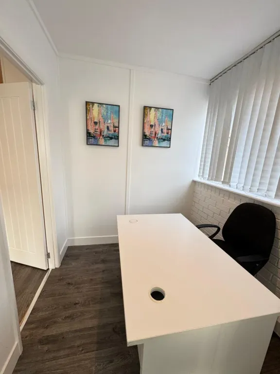 Hayes UB4, Office to let, £9,600 pa | PrimeLocation