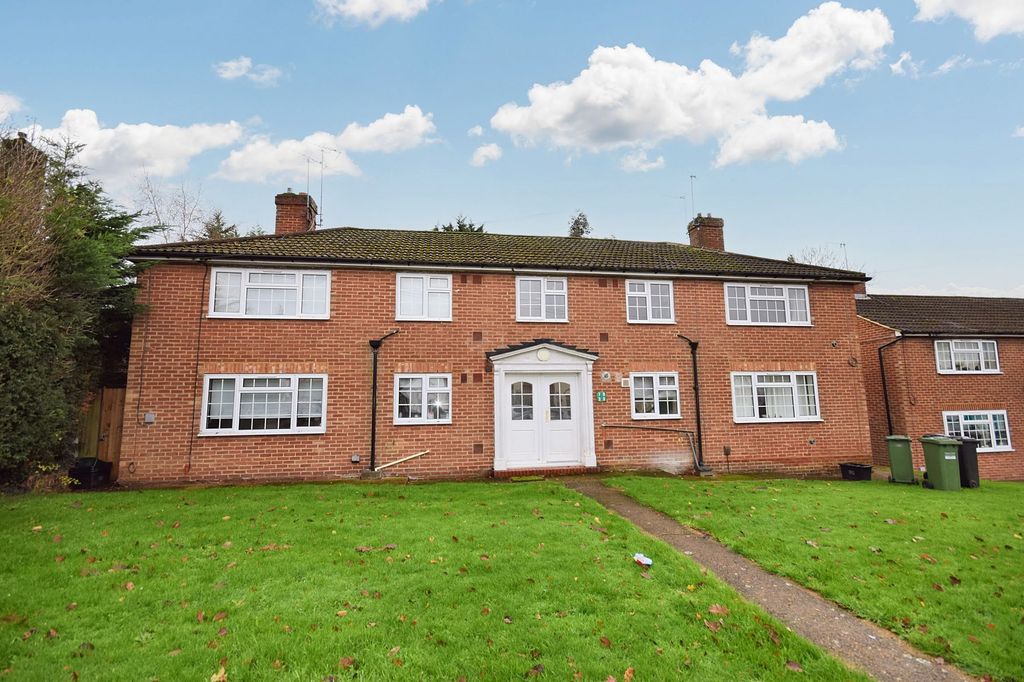 Headley Drive, Epsom KT18, 1 bed flat for sale, £200,000 | PrimeLocation