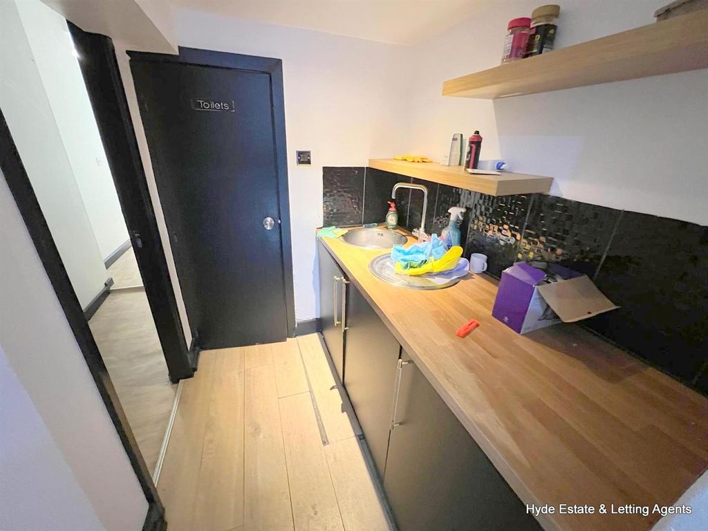 Middleton Road, Crumpsall, Manchester M8, Retail premises to let, £ ...