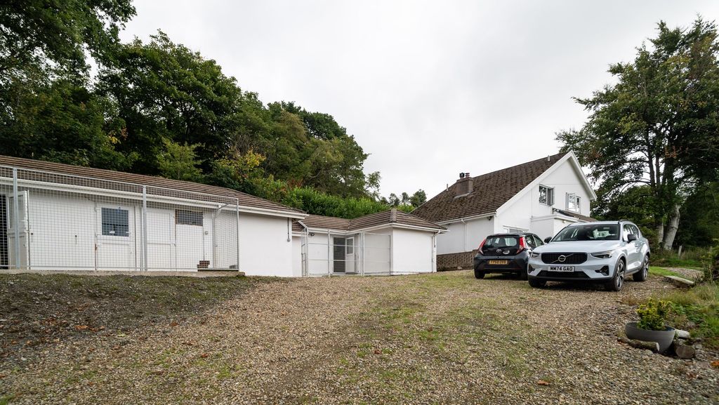 Llangeitho, Tregaron SY25, 3 bed detached house for sale, £450,000 ...