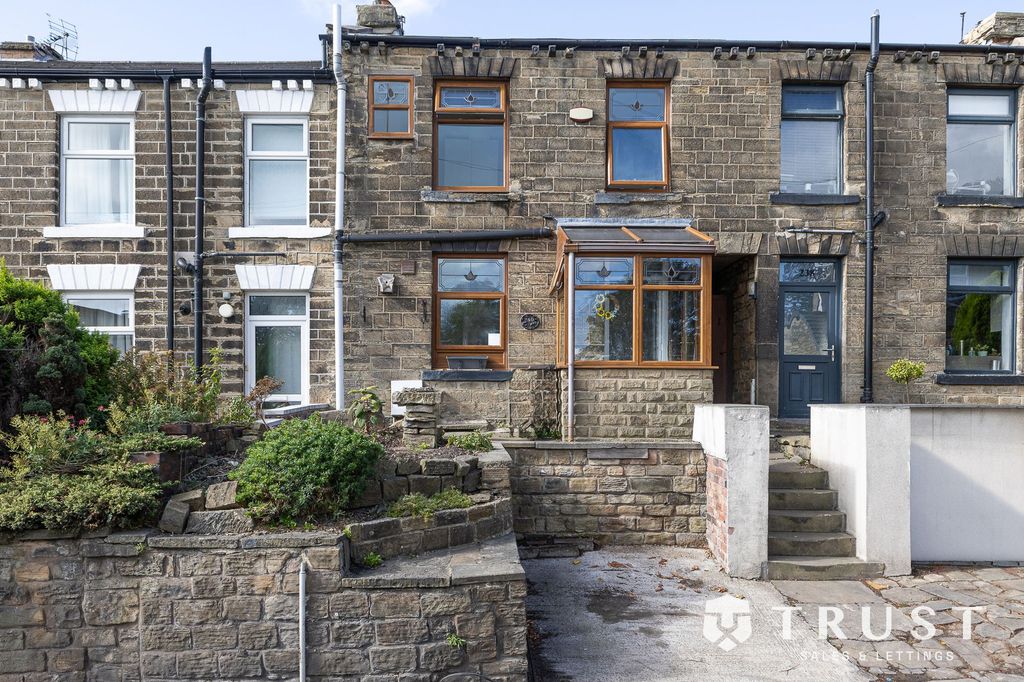 Norristhorpe Lane, Liversedge WF15, 2 bed cottage for sale, £179,950 ...