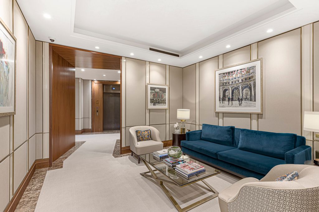 Queen Anne's Gate, St James's Park, London SW1H, St James's,, 3 bed ...