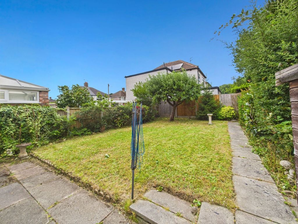 Mackets Lane, Hunts Cross, Liverpool. L25, 3 bed semi-detached house ...