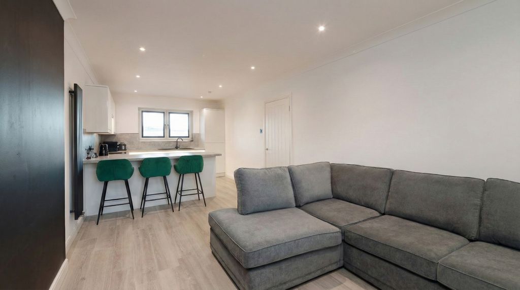 19D, Stonefield Green, Lochfield Road, Paisley PA2, 2 bed flat for sale ...